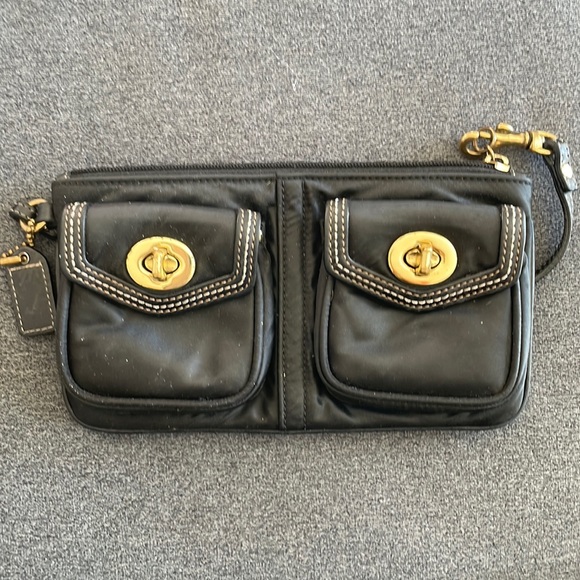 Coach | Bags | Coach Double Turlock Flap Black Wristlet Small Purse ...